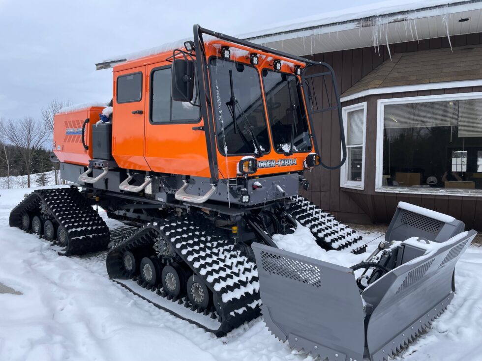 Tucker Sno Cat - Track Inc